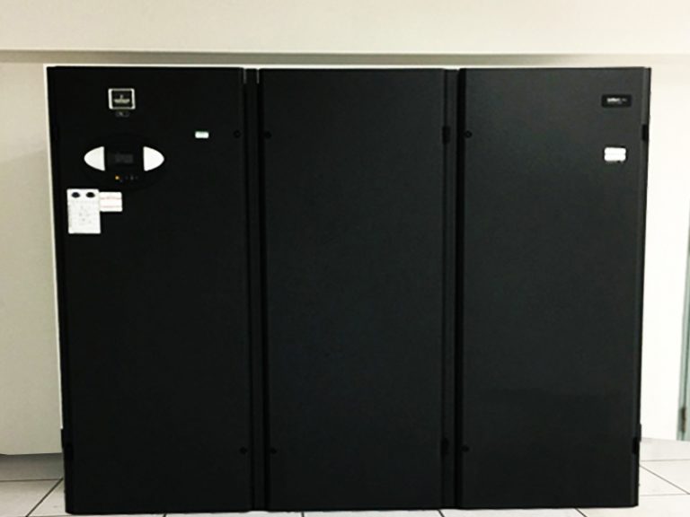 รับออกแบบ ติดตั้งระบบปรับอากาศ Cooling System ใน Server room